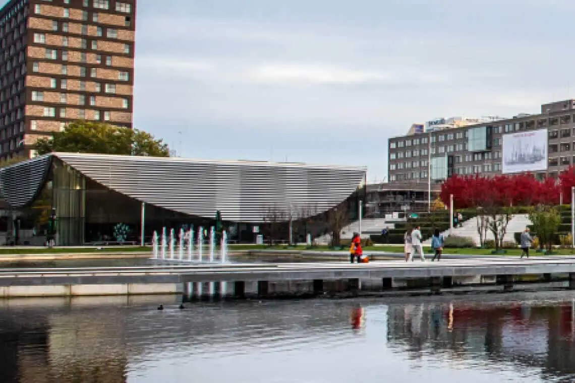 Conheça a Erasmus University Rotterdam, referência em administração na ...