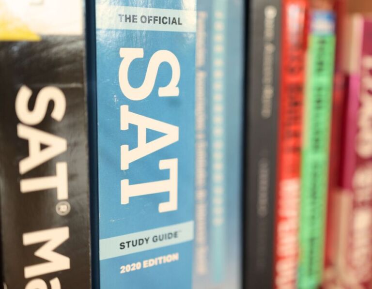 SAT EUA - Conheça a prova versão americana do Enem | Estudar Fora